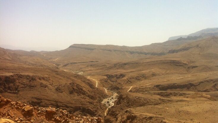88 Mio. Euro: Strabag errichtet 100 km Wüstenstrasse im Oman | SOLID