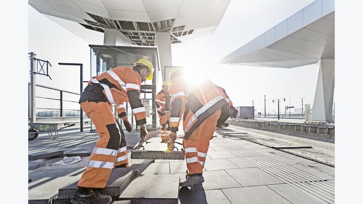Unternehmen: Wem gehört die Strabag? | SOLID